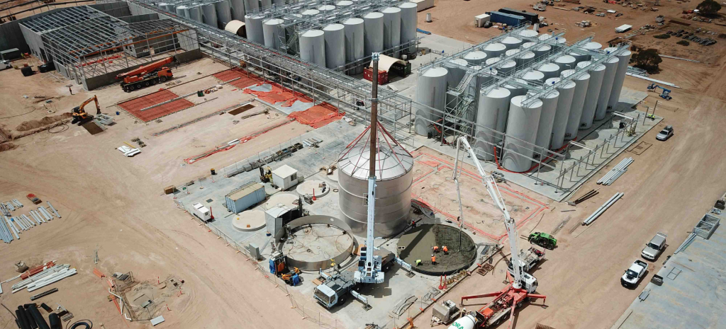 Advantages of On-Site Fabrication for Large Tanks | A&G Engineering